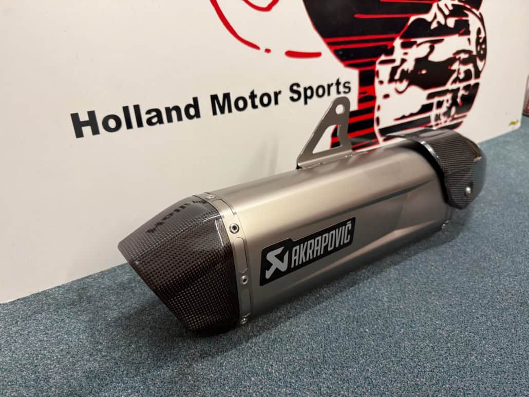 Akrapovic titanium uitlaat demper - Holland Motor Sports